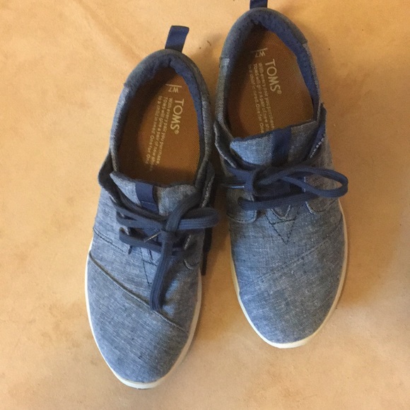 Toms | Shoes | Toms Lace Up Sneaker Light Blue Fabric With Dark Blue ...